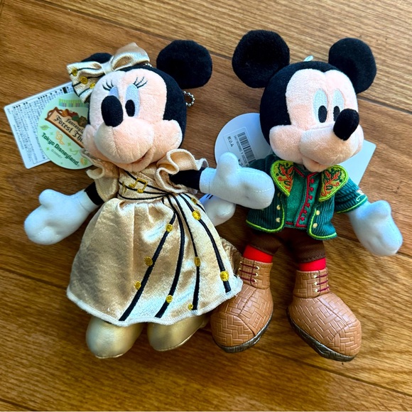 Disney | Accessories | Tokyo Disney Fantasyland Mickey Minnie Plush ...